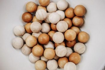 QToys - Two Tone Wooden Ball Set (50 pieces) - Wooden World